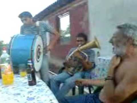 SENGA I NIKOLA SA TRUBACIMA