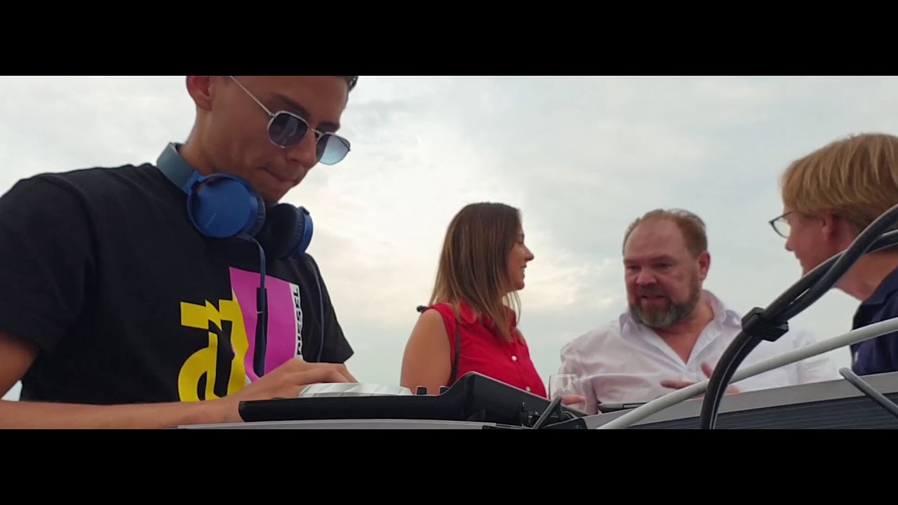 DJ LUNAIRE - RON BATENBURG OLDSCHOOL BIRTHDAY PARTY - YouTube