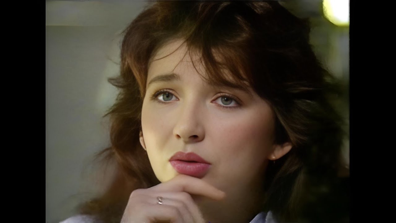 Kate Bush - Experiment IV (Wogan 1986) - YouTube