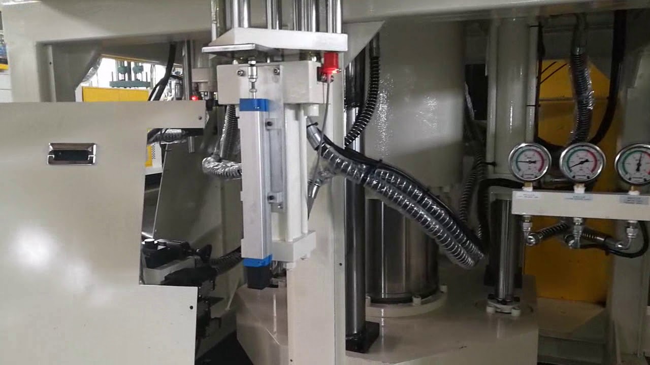 FOMTEC ROTARY TABLE MACHINE under TESTING by FOMTEC Vertical Injection ...