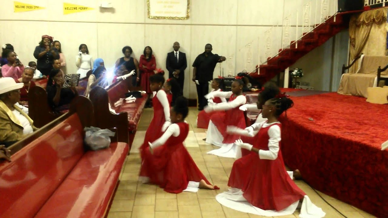 Don't forget the baby praise dance - YouTube