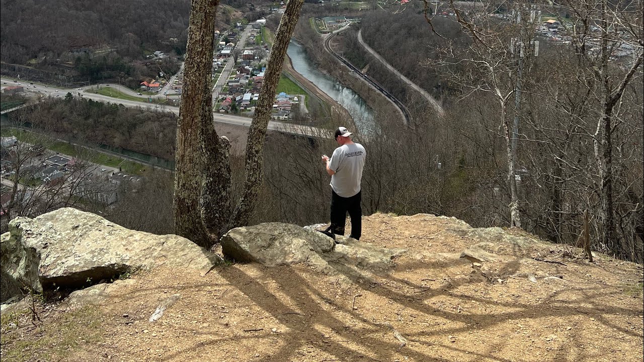 How to get to Death Rock from Williamson WV off trial 10 - YouTube