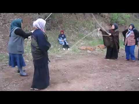 İp atlarken laf sokan teyzeler | Rope skipping