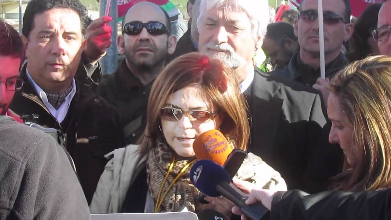 Manifestación Pro Lusitania Express - YouTube