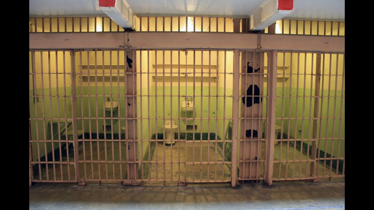 Dokumentation@Vom Knast ins Showbiz - YouTube