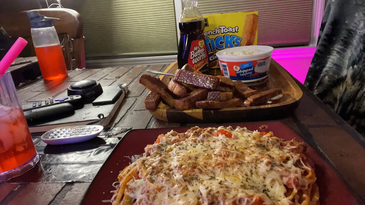 French Toast Sticks & Cool Whip / Spaghetti & Meat Sauce - YouTube