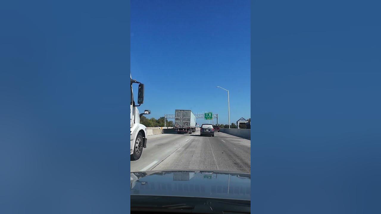 Truckers Holding Up Left Lane #shorts #trucker #crazydrivers #indiana # 