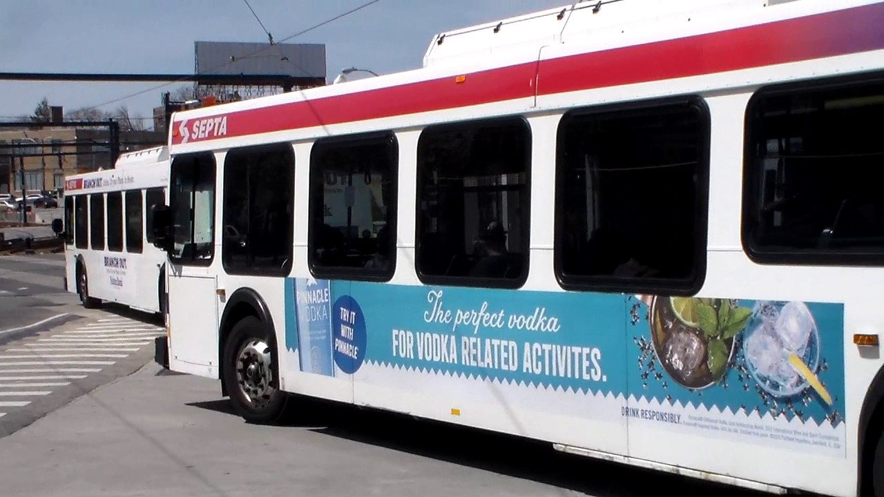 SEPTA BUSES: 2 NEW FLYER'S 5594 & 5598 - YouTube