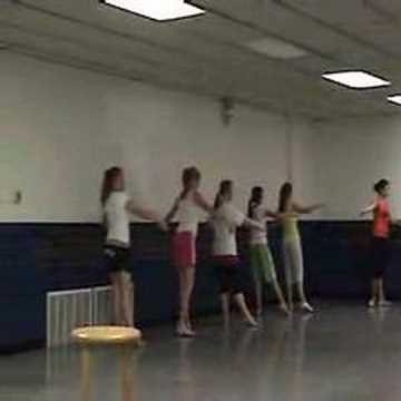 pas de cheval at the barre - YouTube