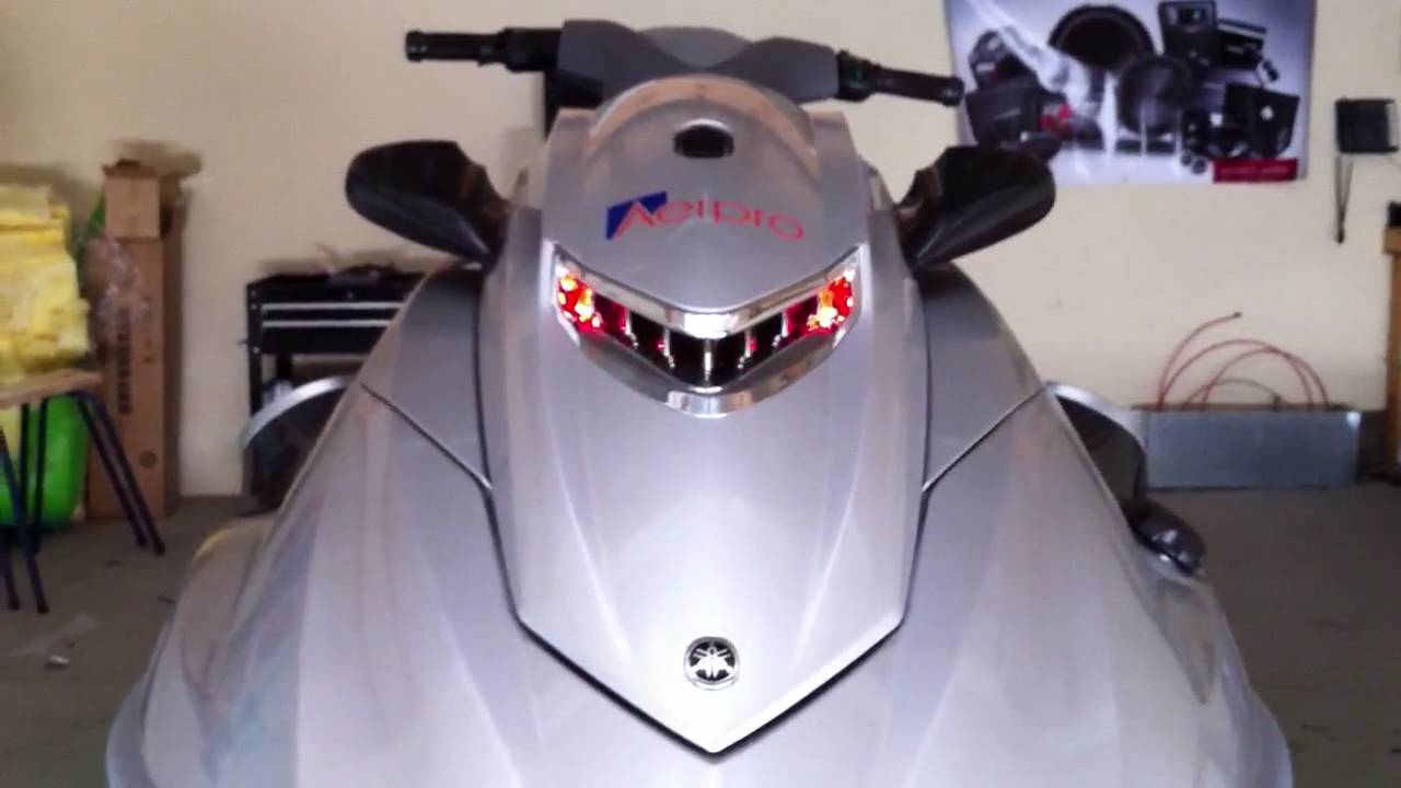 Autobarn Lake Haven Jet Ski with Knight Rider Lights - YouTube