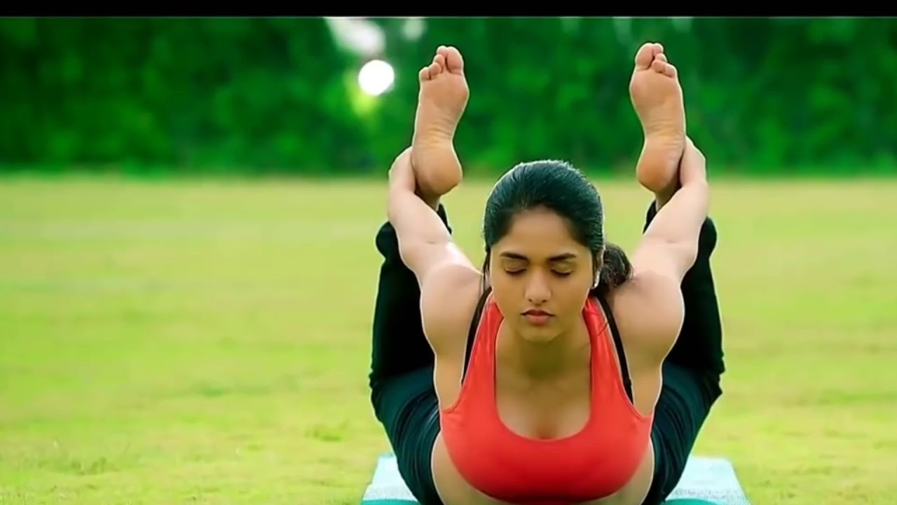 Sunaina hot video..##sunaina doing yoga..** bold scene.## - YouTube