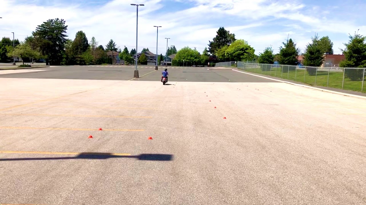 Motorcycle Skills Test BC-Quick Stop Part 3 - YouTube
