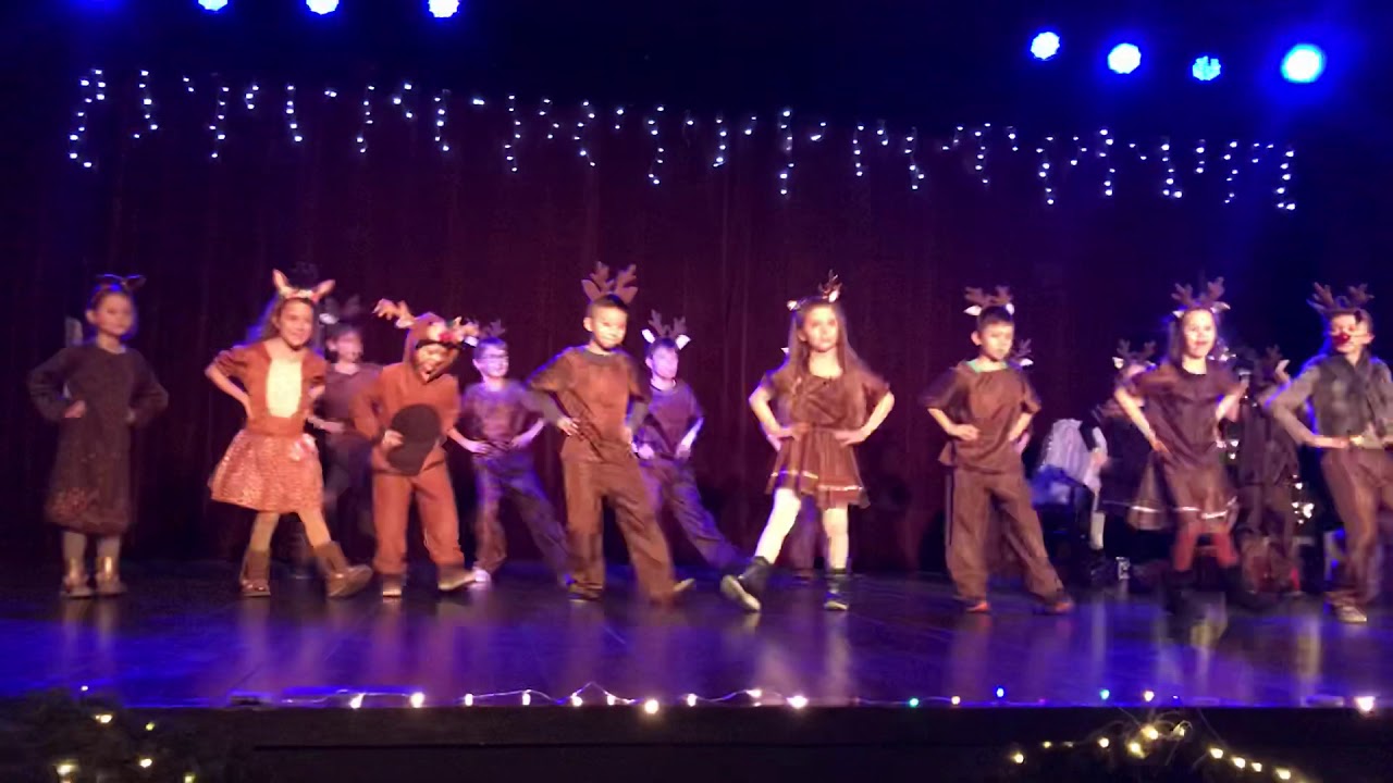 Reindeer dance - YouTube