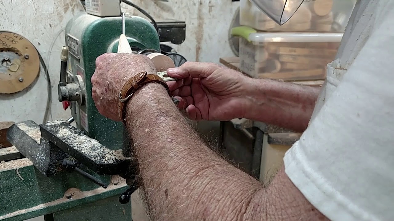 Making A Threaded Wooden Box by Ronnie Nichols - YouTube