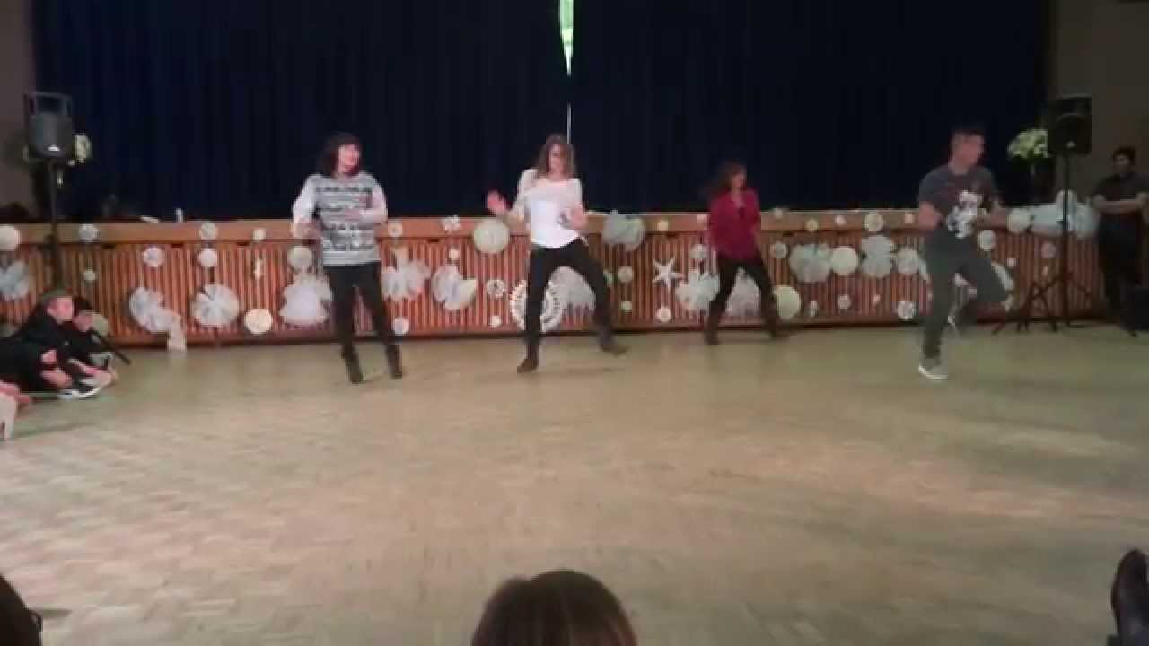 Vogueing and Whacking routine by Tony Tran of Pulse Dance Studios - YouTube