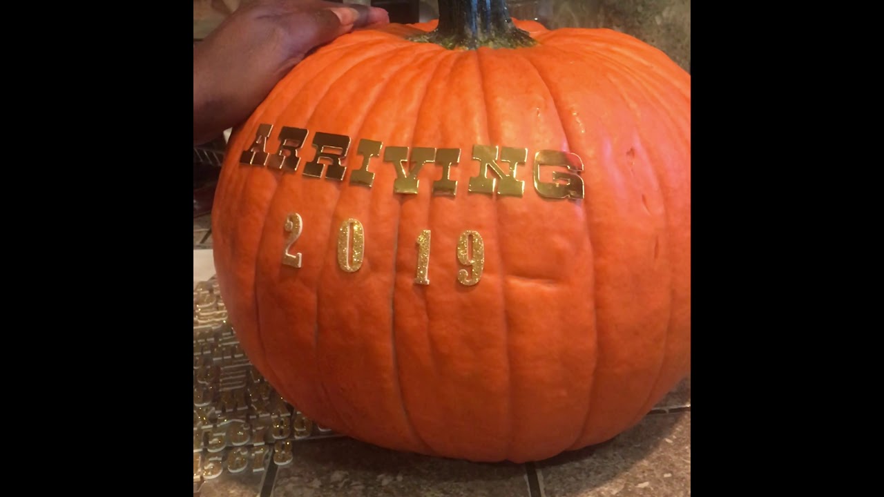 How to decorate Pumpkin for Pregnancy Announcement Photos or Baby ...