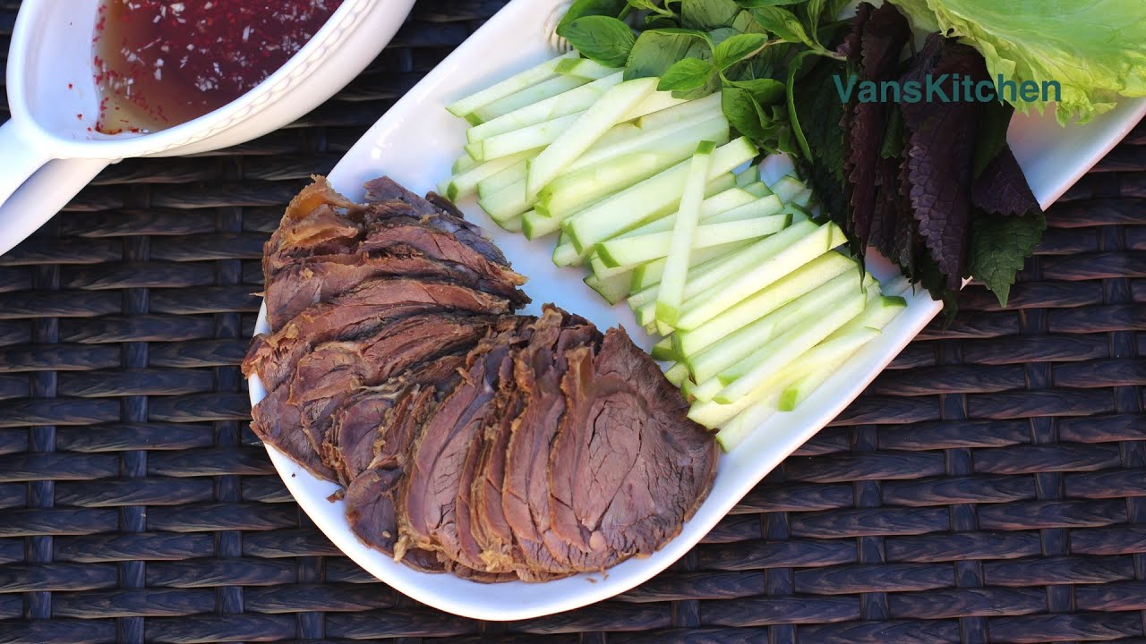 Vietnamese beef shank in fish sauce brine (Bắp bò ngâm mắm) - YouTube