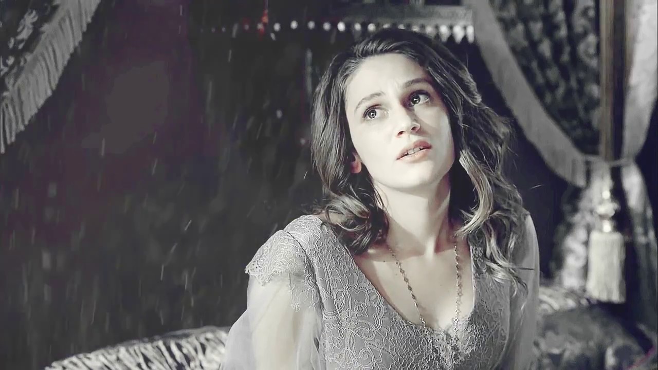 Farya Bethlen - YouTube