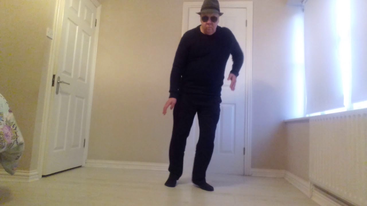 some robotic movements from body popping superstar kev - YouTube