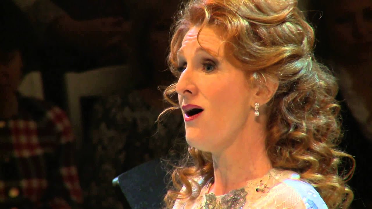 Laura Claycomb - (Ophelie) Hamlet - YouTube