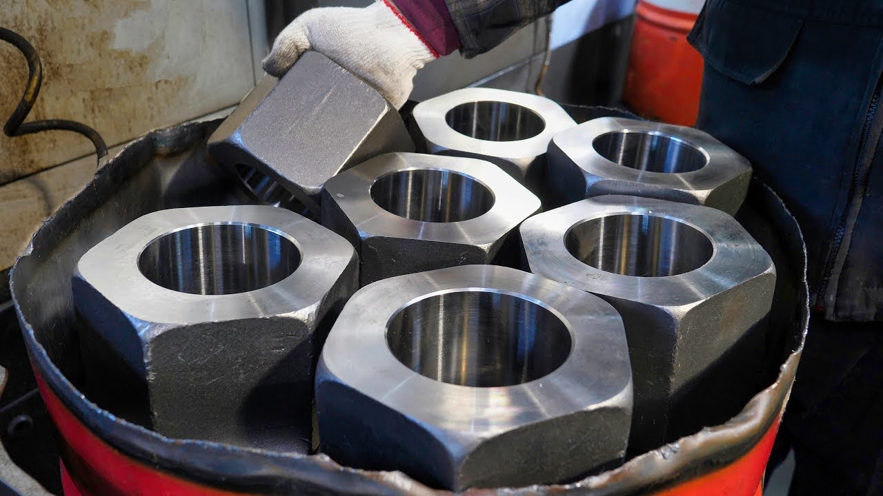 The process of making the largest hexagonal nut on Earth. Korean metal ...
