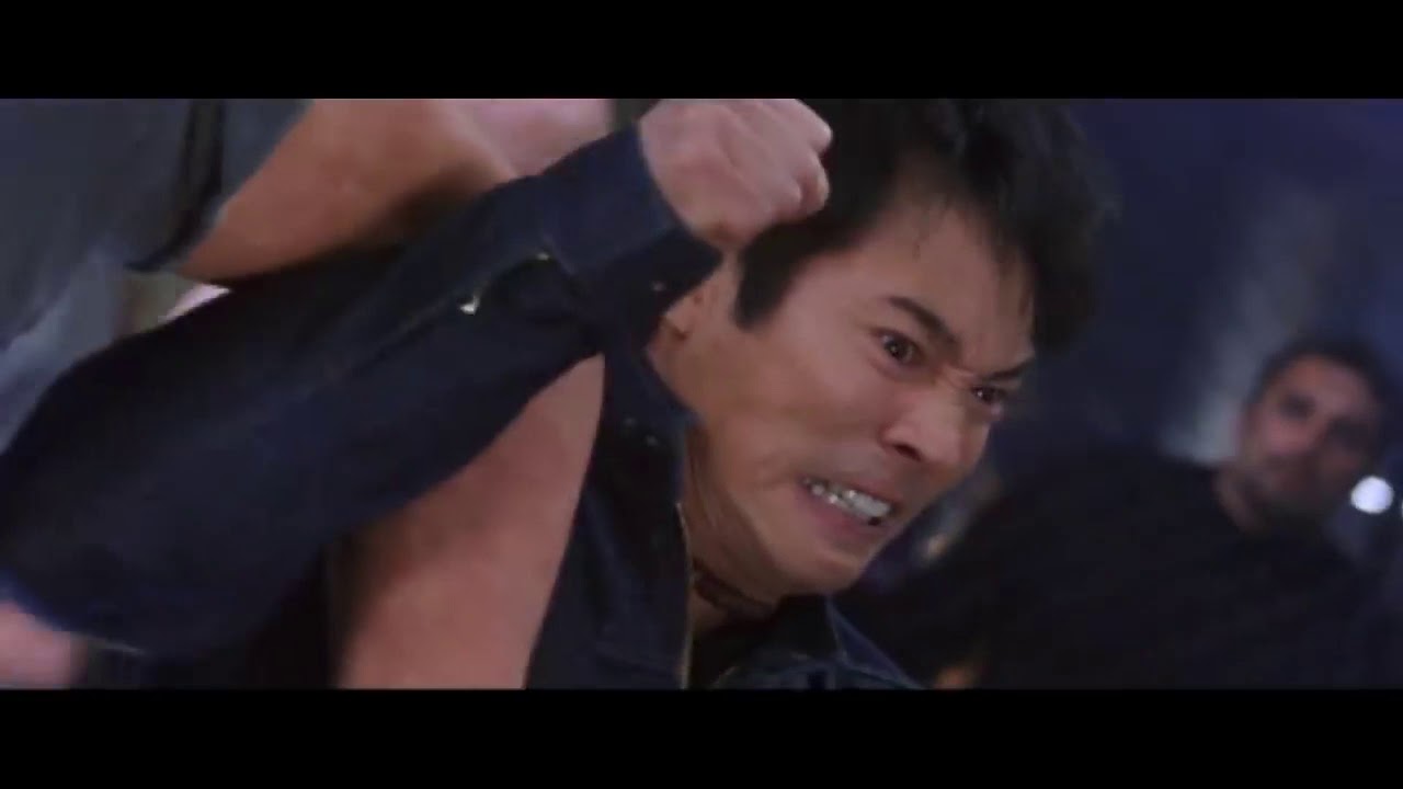 Jet li vs Boxer - YouTube