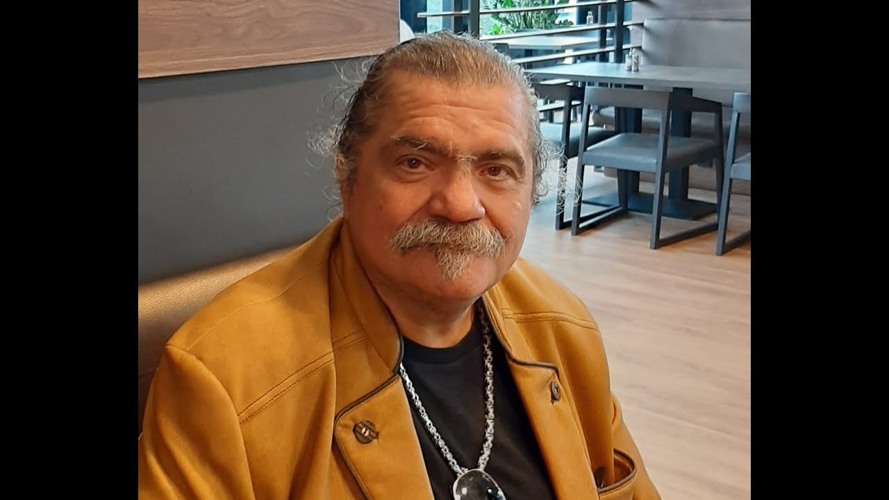 Branyo: Ki vagyok én? - YouTube