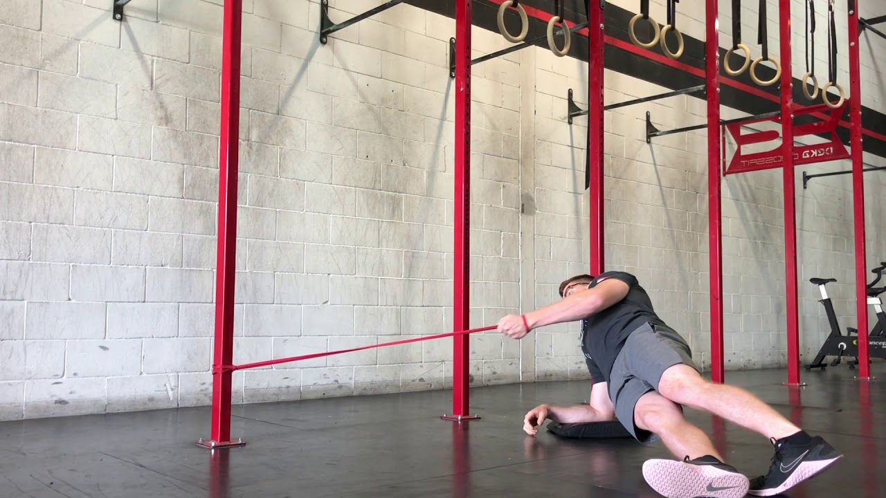 Side Plank + Banded Row - YouTube