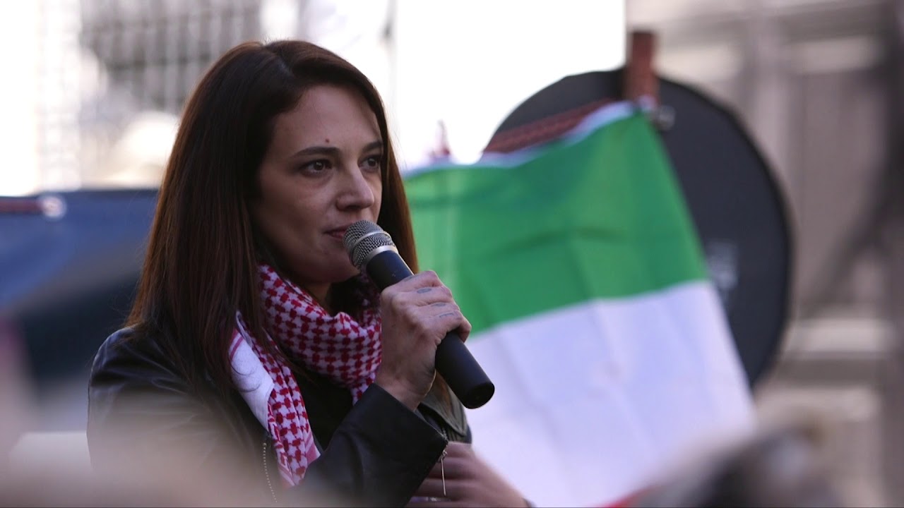 Asia Argento speaks on #MeToo movement at Women's March Rome 2018 (with ...