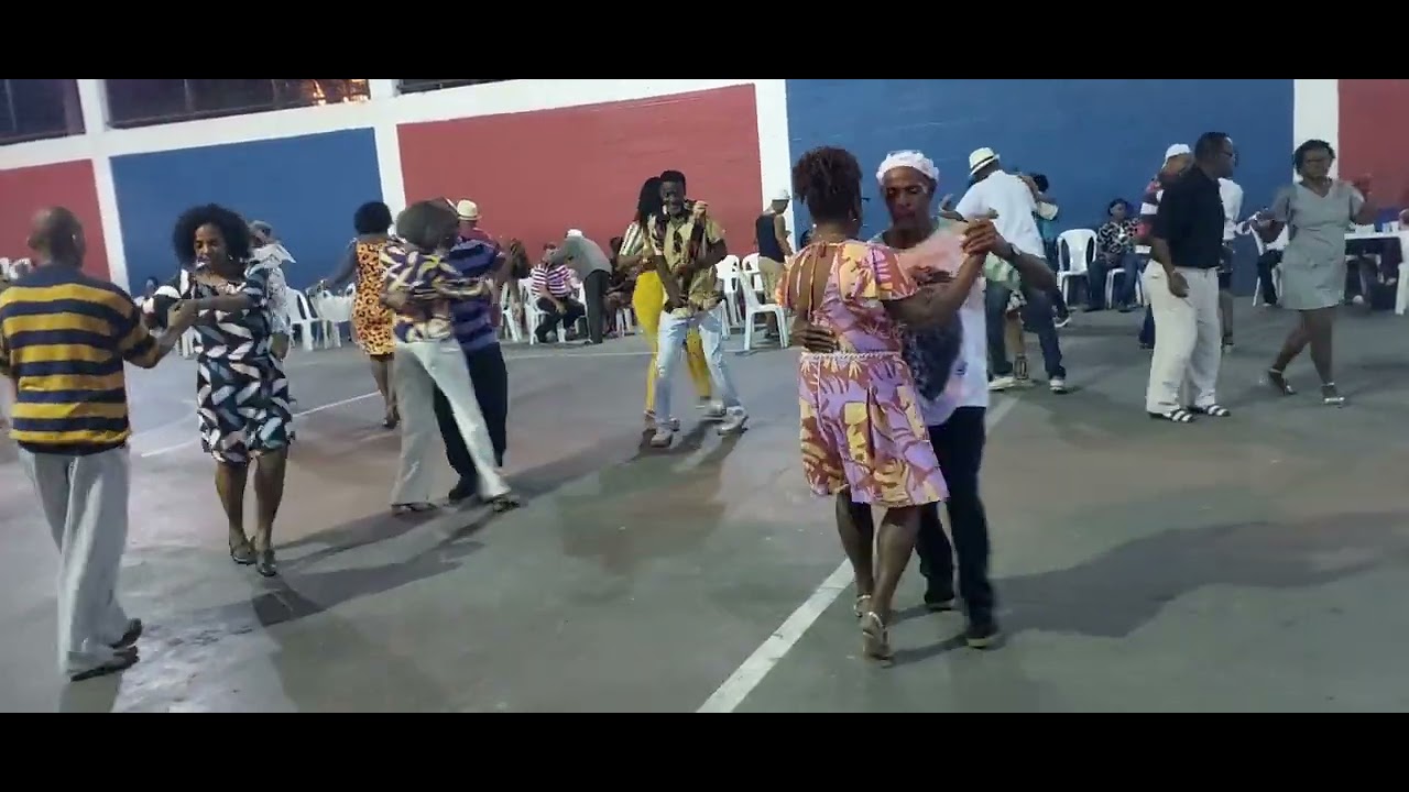 Baile de aniversário do Armando Russo e dos 56 Anos do Conjunto Os ...