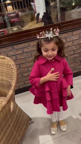 Princess fighting for Crown - YouTube