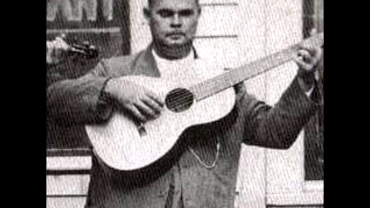 Riley Puckett - Somebody's Waiting For You 1938 - YouTube