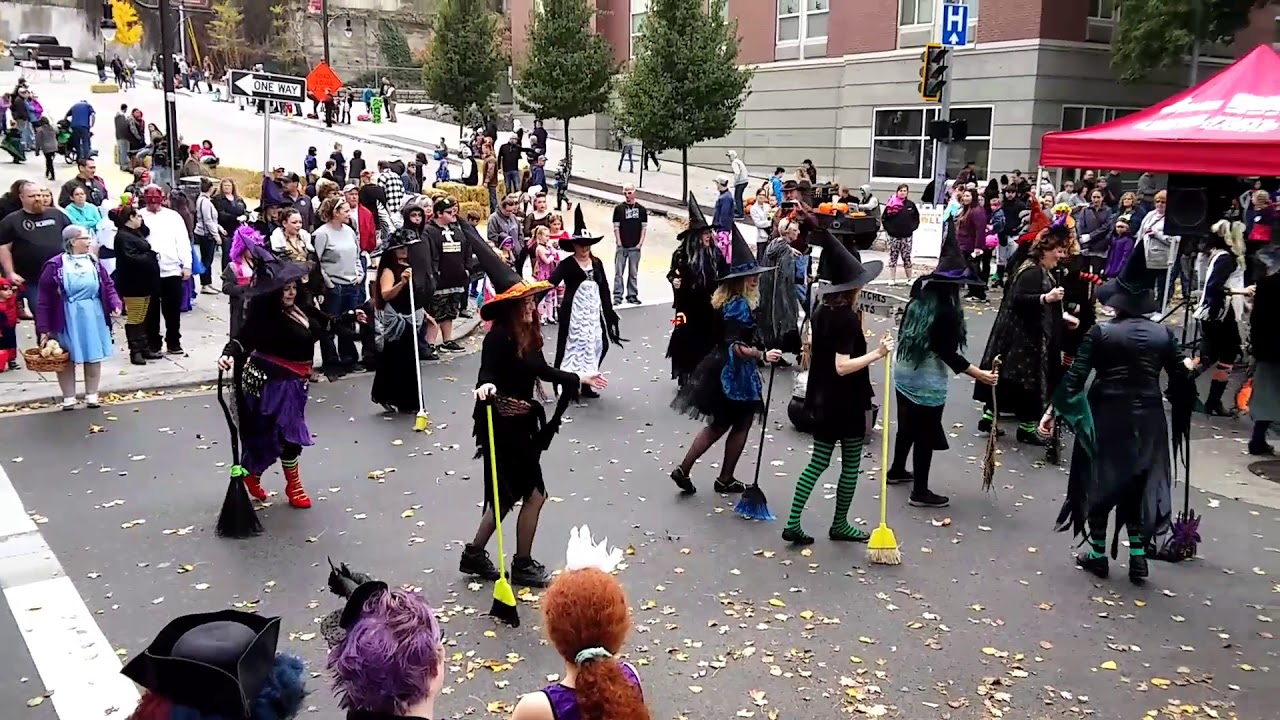 Shake Your Bacon aka The Witch Dance - YouTube