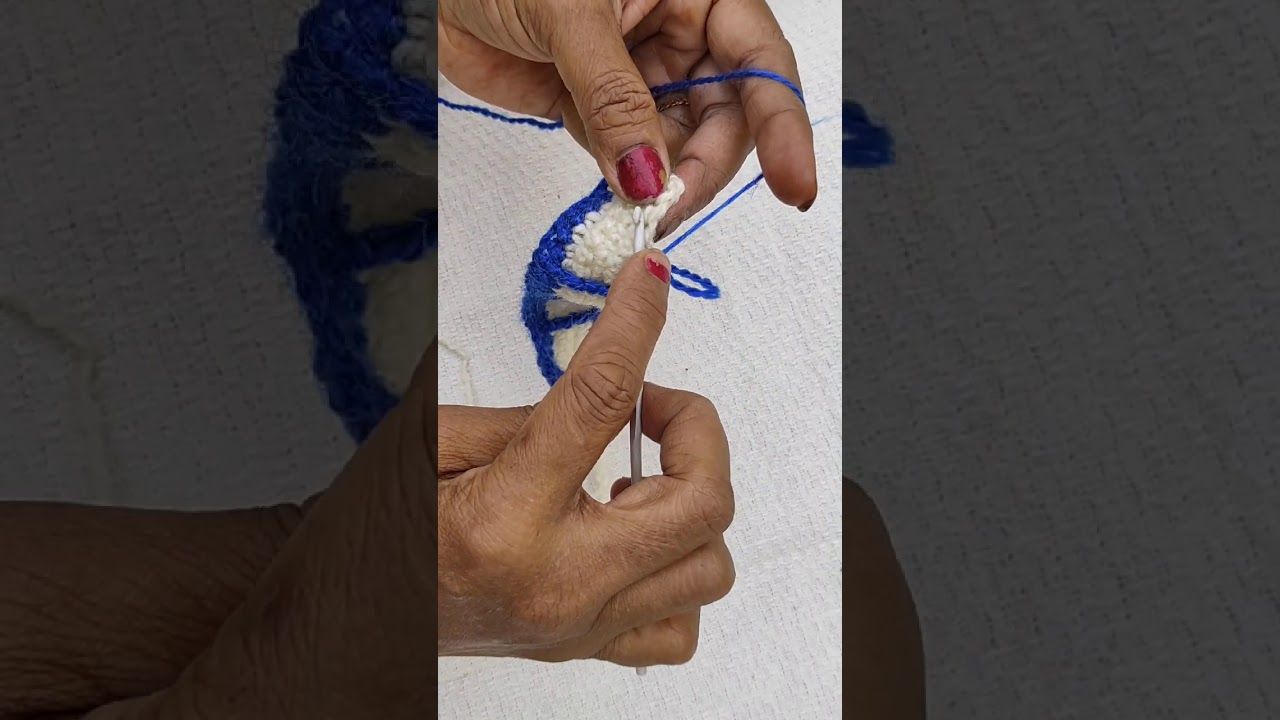 CROCHET : Two color design & Pattern - YouTube