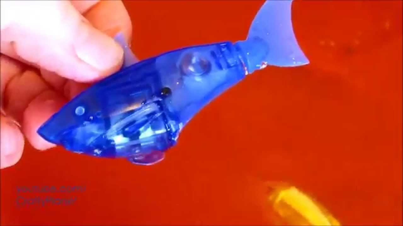 Can A Hex Bug Fish Swim in PASTA SAUCE ??? Aquabot Swimming Test Review ...