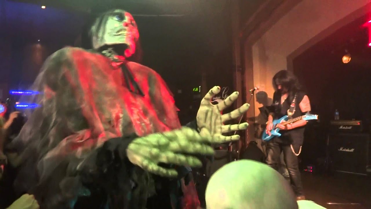 Gallus Cooper-Band --- Feed My Frankenstein - YouTube