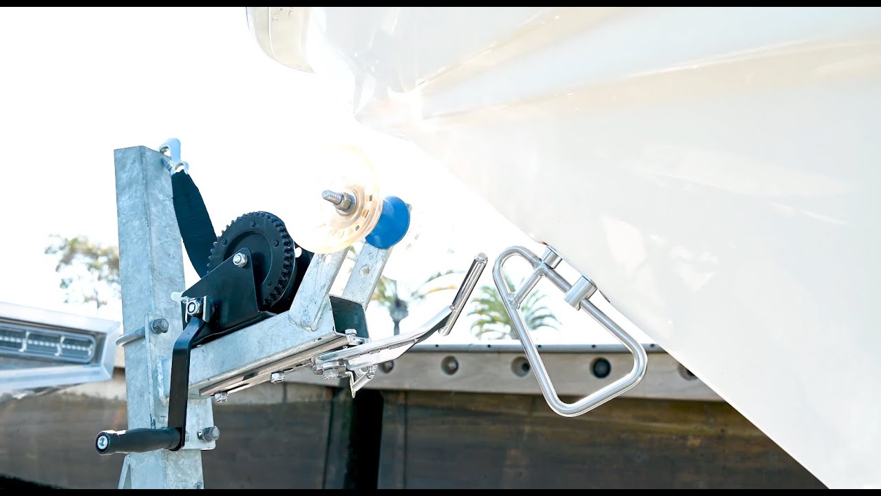 L & R Boat Latch - Launch and Retrieve made easy! - YouTube