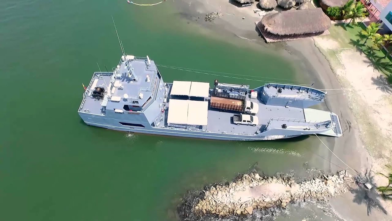 Buque de Desembarco Anfibio de la Armada Nacional - YouTube