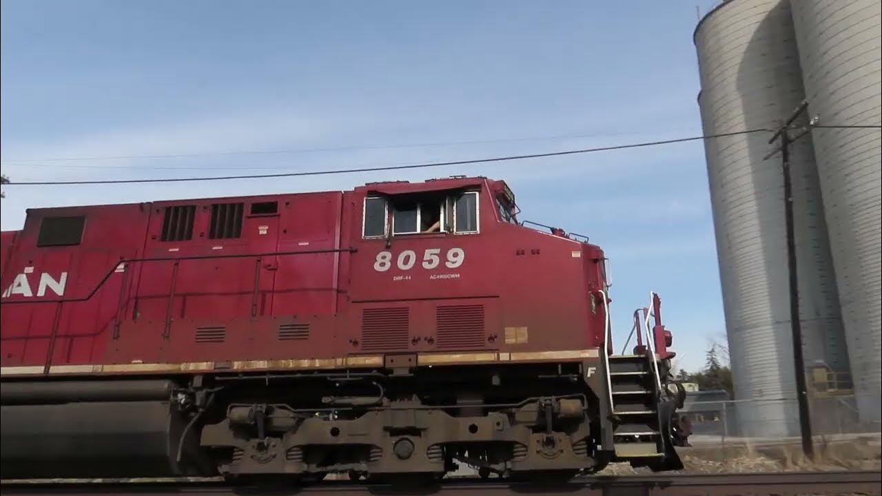 CP 134: 8059 and 9825 at Streetsville/Ardent Mill 3/13/2025 - YouTube