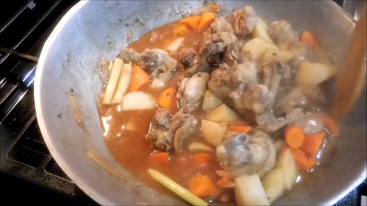 HOW TO COOK CHICKEN CALDERETA NA MAY PEANUT BUTTER - YouTube