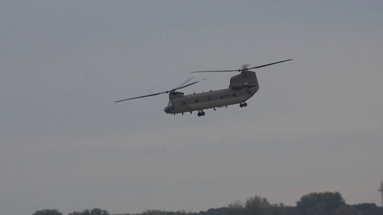 Minnesota National Guard CH-47 Chinook Helicopter takeoff Springfield ...