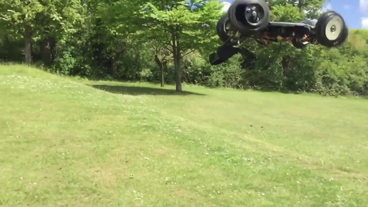 Extreme Tire Ballooning RC Car - Explosion - YouTube