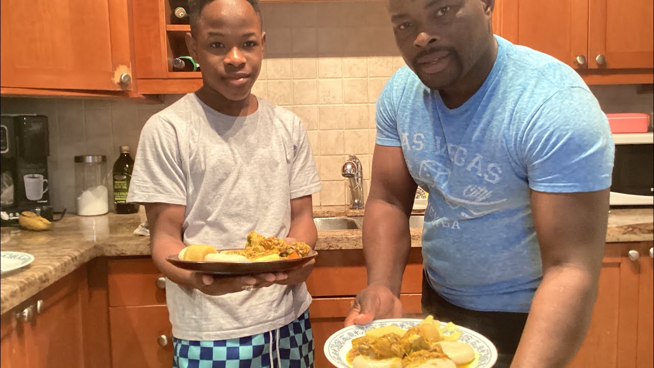 The Lindsay family cooking Christmas Eve dinner with my little son🇯🇲 ...