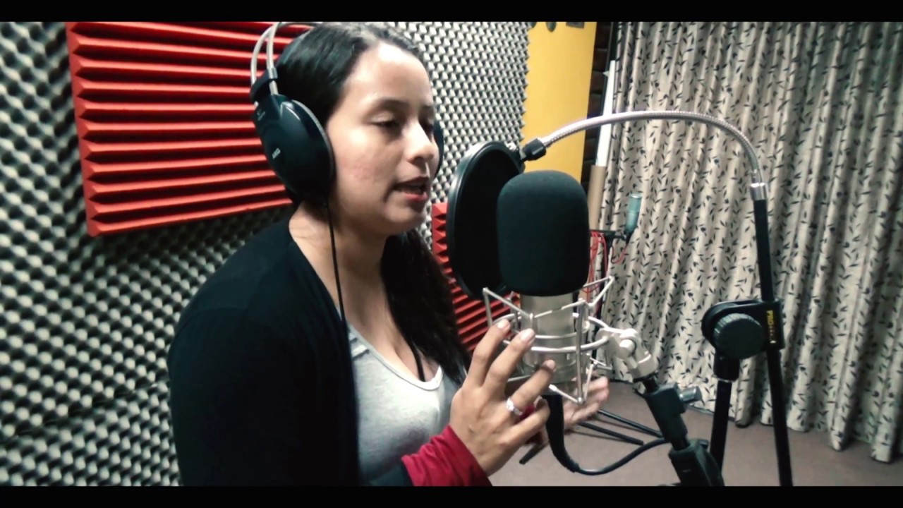 Ingrid J. La incomparable - YouTube