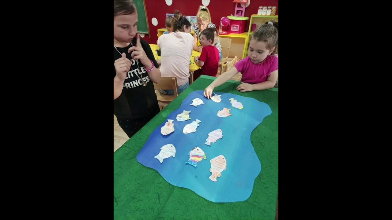 Клуб љубитеља науке и уметности Деца васпитачи и родитељи вас гр у В