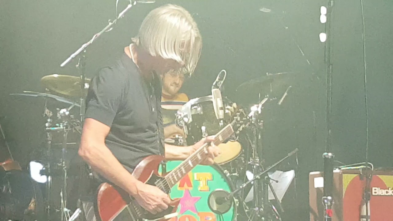 Steve Pilgrim with Paul weller (drum solo).at The Olympia Liverpool by ...