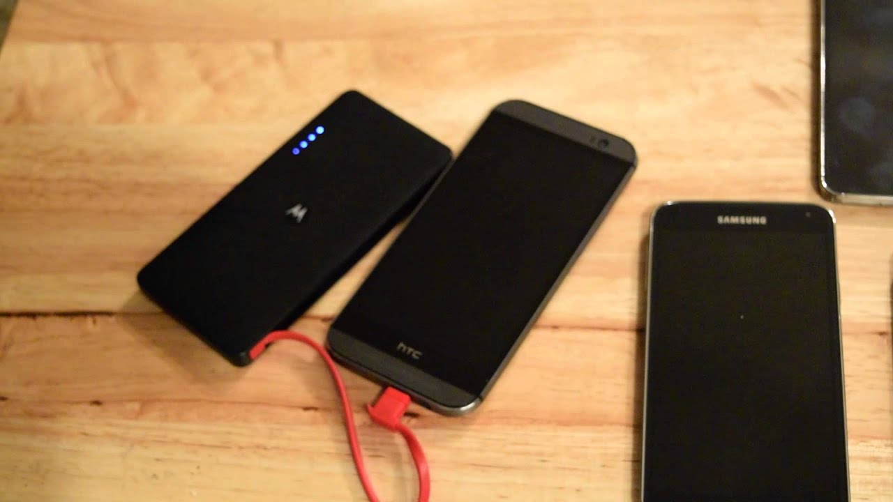 Motorola Power Pack Slim 4000 Review - YouTube