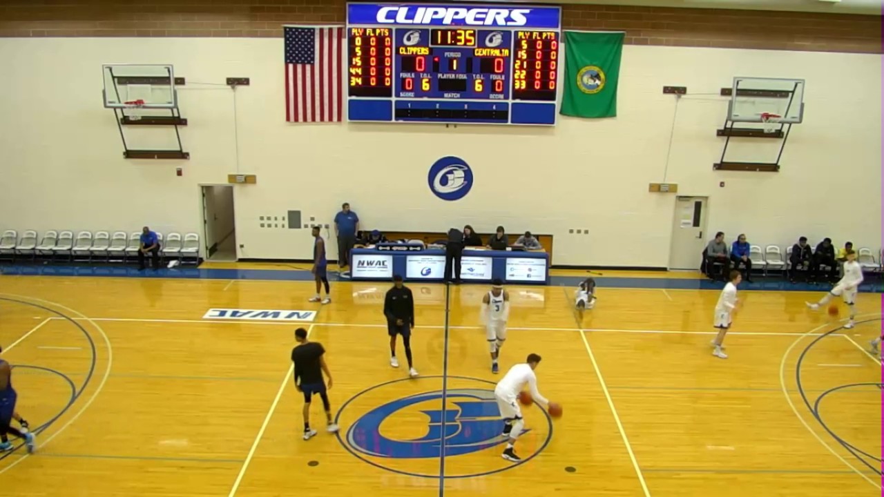 Clipper Men's Basketball vs. Centralia College - YouTube