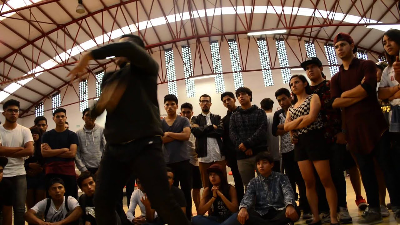 GOLDEN KING BATTLE GDL Rowy vs Adri - YouTube