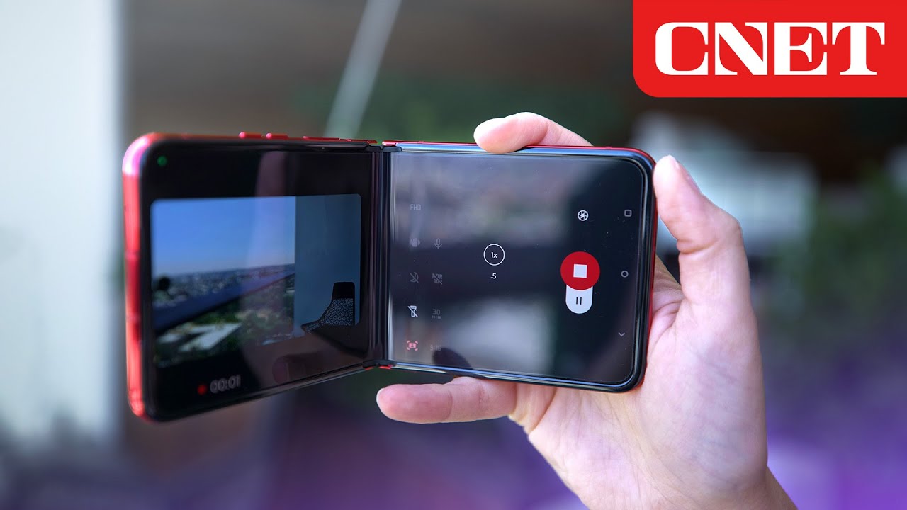 Razr Plus and Razr 2023 Hands On: Motorola’s New Foldable Gets a Giant ...